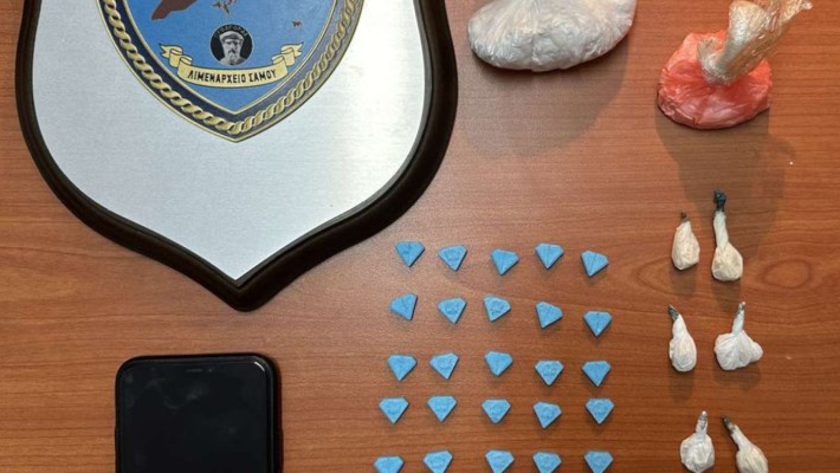Σάμος: Συνελήφθη 22χρονος για ναρκωτικά στο λιμάνι Μαλαγαρίου ...